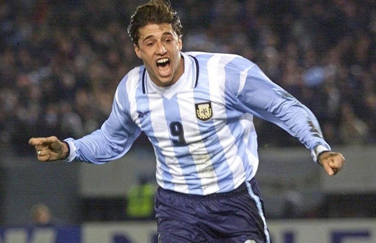 Crespo: goles de colores y puro corazón - CONMEBOL
